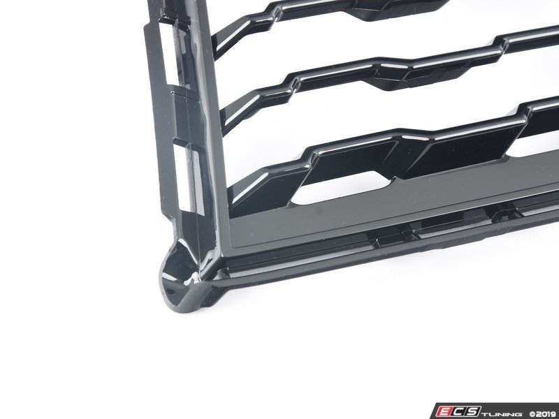 Genuine BMW - 51118092160 - GRILL, AIR INTAKE, R (51-11-8-092-160)