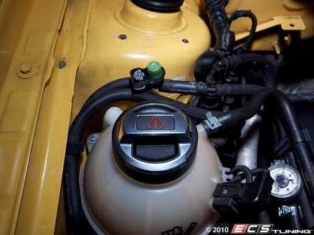 Genuine Volkswagen Audi - 420121321 - Audi R8 Expansion Tank Cap (420 ...