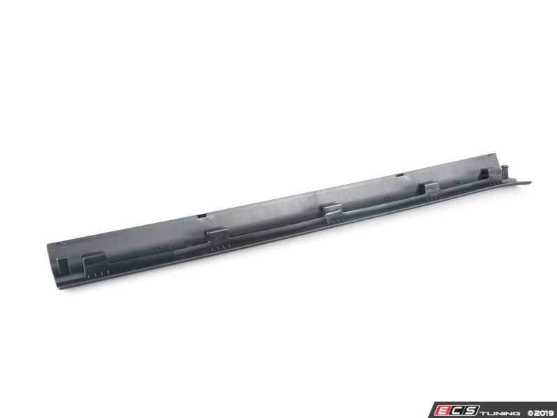 Genuine BMW - 51479129052 - E89 Door sill - Right (51-47-9-129-052)
