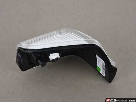 Genuine Mercedes Benz - 0018228920 - BLINKER LAMP