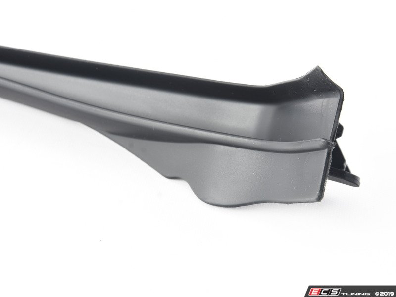 Genuine BMW - 51137399032 - DRIP MOLDING, RIGHT (51-13-7-399-032)