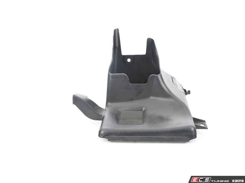 Genuine BMW - 51748051235 - Air Duct Displ.Engine Oil Cooler - Left, M ...