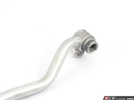 Genuine BMW - 17227589506 - Oil Cooling Pipe Outlet (17-22-7-589-506)