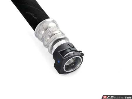 Genuine BMW - 17227589506 - Oil Cooling Pipe Outlet (17-22-7-589-506)