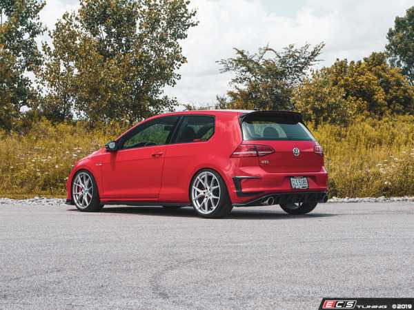 ECS - 024740ecs01KT - MK7 GTI Carbon Fiber Rear Diffuser