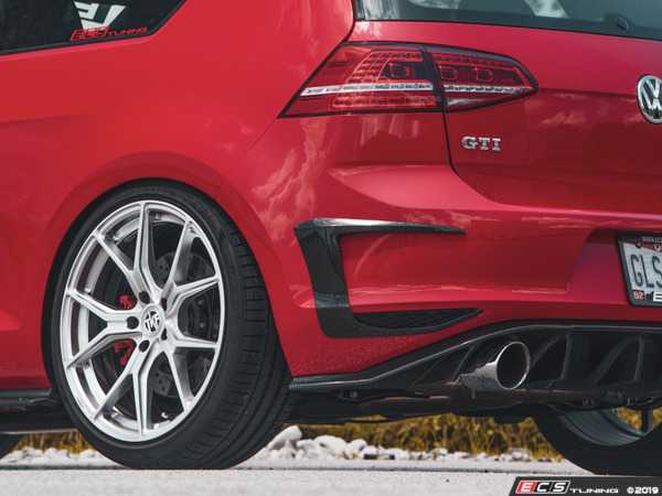 ECS - 024740ecs01KT - MK7 GTI Carbon Fiber Rear Diffuser