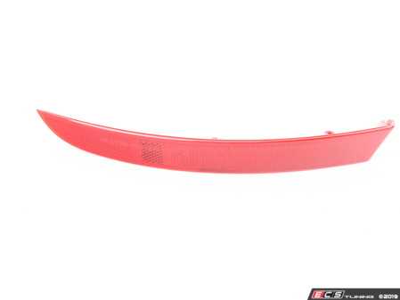 Genuine BMW - 63147318558 - Rear Reflector - Rear, Right (63-14-7-318-558)