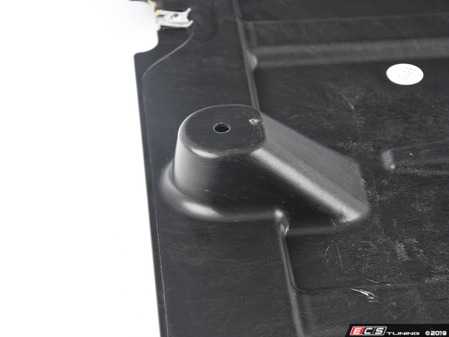 Genuine BMW - 51757213674 - TANK TRIM PANEL, RIG (51-75-7-213-674)