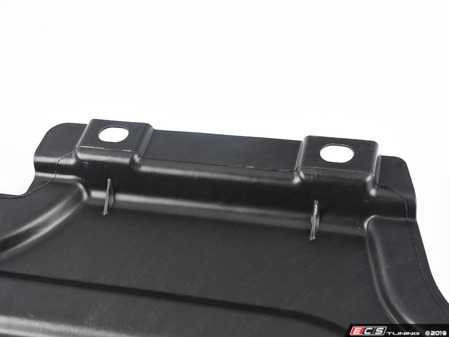 Genuine BMW - 51757213674 - TANK TRIM PANEL, RIG (51-75-7-213-674)