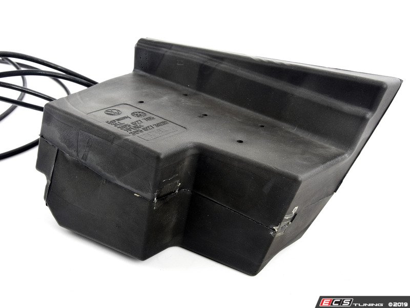 Genuine Volkswagen Audi - 3D5827383D - UNIT (3D5 827 383 D)