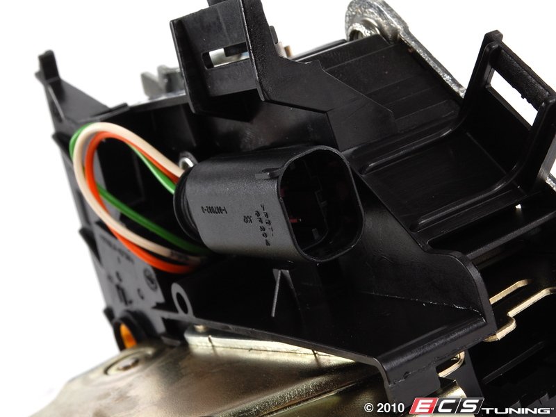 Genuine BMW - 51218235104 - Front door lock - Right (51-21-8-235-104)