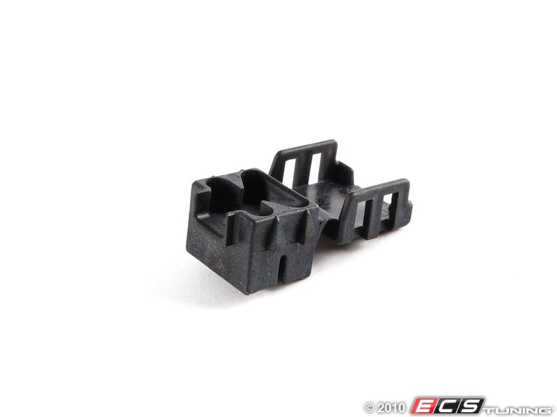Genuine Mercedes Benz - 0115455128 - PLUG HOUSING - (NO LONGER AVAILABLE)
