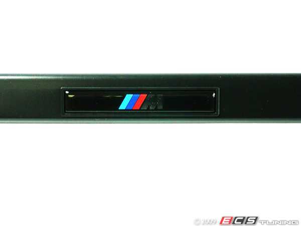 Genuine BMW - 51132695682 - Front Door Moulding - Right (51-13-2-695-682)