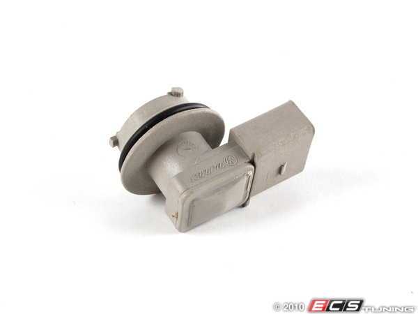 Genuine Volkswagen Audi - 7D0953123A - Bulb Socket - 3 Pin (7D0 953 123 A)