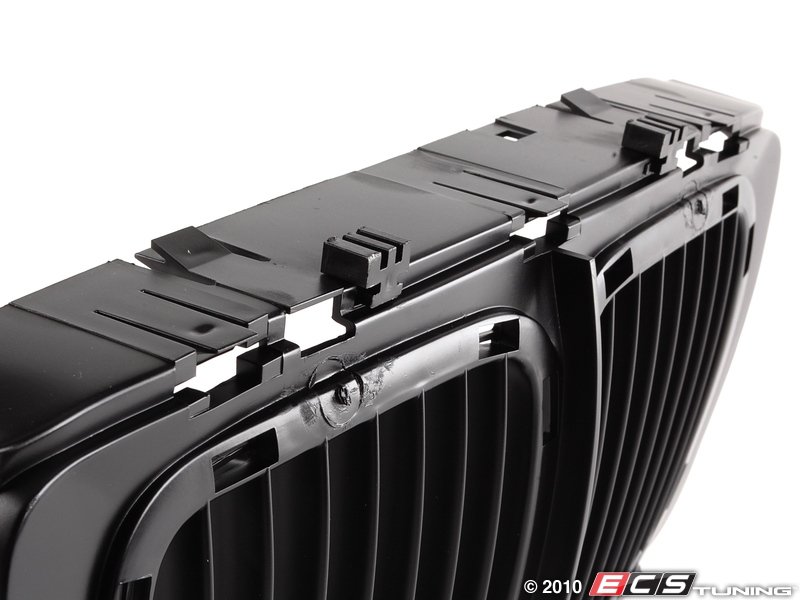 Genuine BMW - 51131973825 - E34 Center Kidney Grille (51-13-1-973-825)