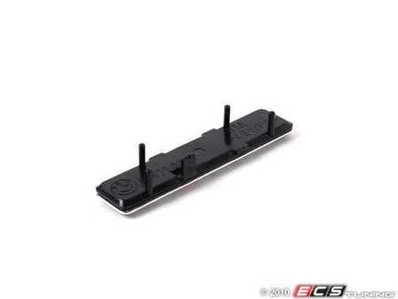 Genuine BMW - 72127900605 - E46 M3 M3 Fender Grille Emblem (72-12-7-900 ...