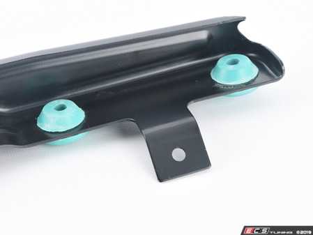 Genuine BMW - 51648055742 - Auxiliary Radiator Bracket - Lower Right ...