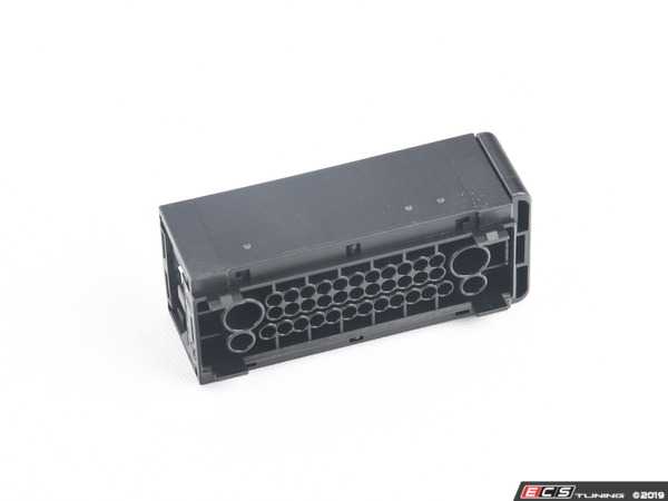 Genuine BMW - 61139217460 - SOCKET HOUSING (61-13-9-217-460)