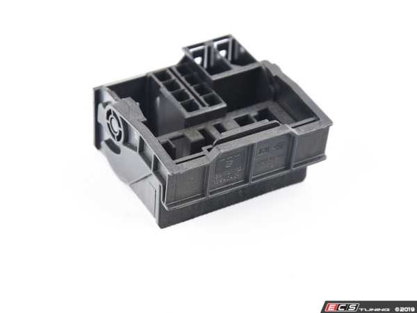 Genuine BMW - 61138384580 - PLUG HOUSING (61-13-8-384-580)