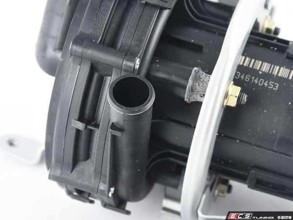 Genuine BMW - 11727508427 - AIR PUMP (11-72-7-508-427)