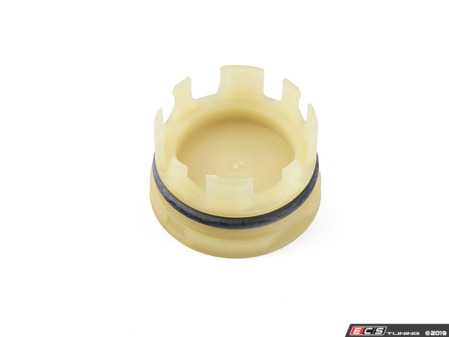 Genuine BMW - 11117797932 - End Cover with O-ring (11-11-7-797-932)