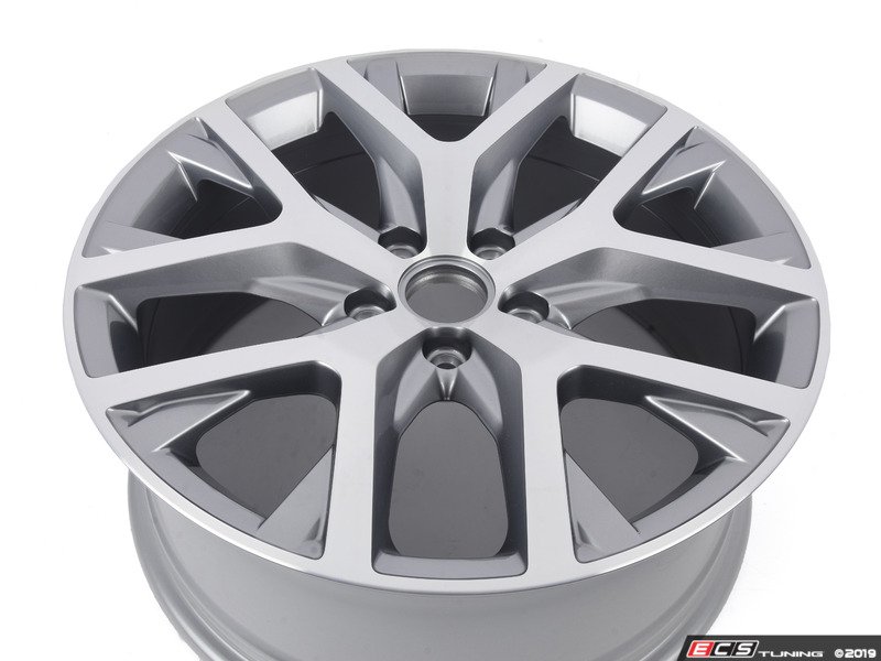 Genuine Volkswagen Audi - 5G0601025BMZD8 - WHEEL (5G0 601 025 BM ZD8)