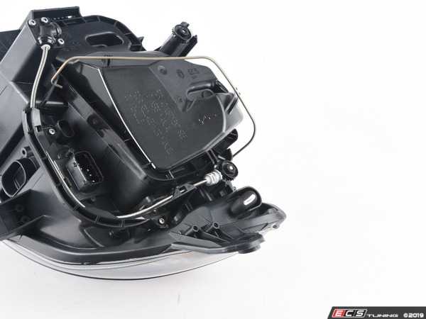 Genuine BMW - 63127165678 - Headlight Right (63-12-7-165-678)