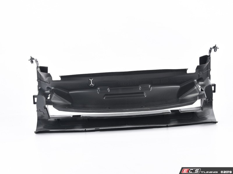 Genuine BMW - 51747290609 - Engine Air Duct - Bottom (51-74-7-290-609)