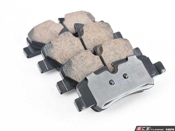Akebono - EUR1800 - Rear Euro Ceramic Brake Pad Set EUR1800