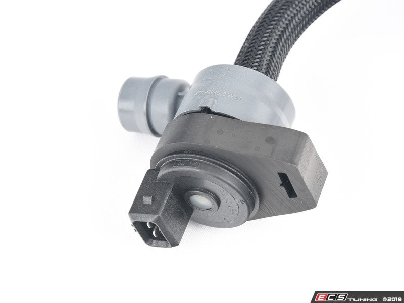 Genuine BMW - 13907847243 - Vent Valve (13-90-7-847-243)