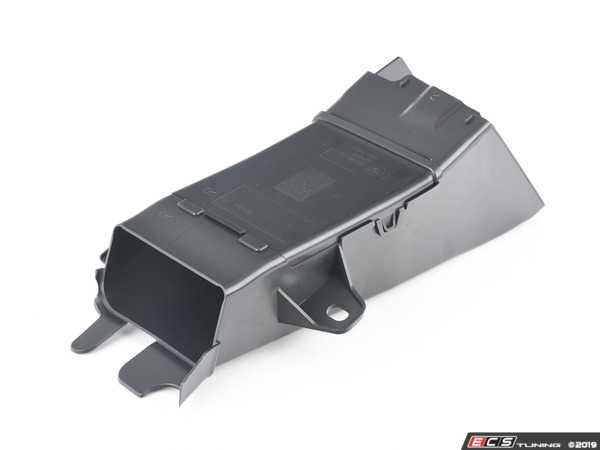 Genuine BMW - 51747184156 - F01 Air Duct Brake - Right (51-74-7-184-156)
