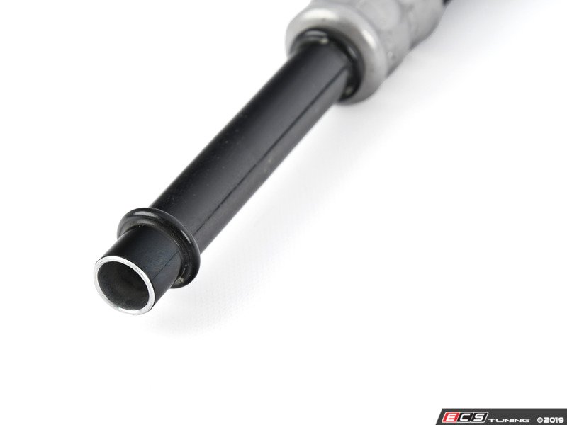 Genuine BMW - 17223448667 - E83 Engine Oil Cooler Hose Assembly (17-22 ...