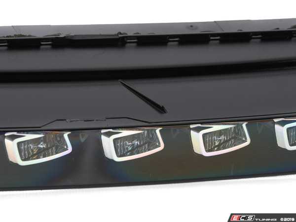 Genuine Volkswagen Audi - 4L0953042E - Front Turn Signal - Right (4L0 ...