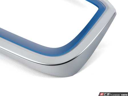 Genuine BMW - 51137375884 - Grille - Front - Right (51-13-7-375-884)