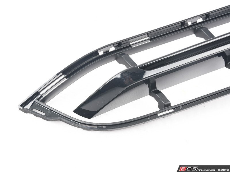 Genuine BMW - 51117399898 - Grill - Air Intake - Center (51-11-7-399-898)