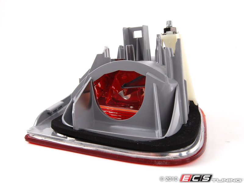 Genuine BMW - 63216907946 - Trunk Lid Tail Light - Right (63-21-6-907-946)