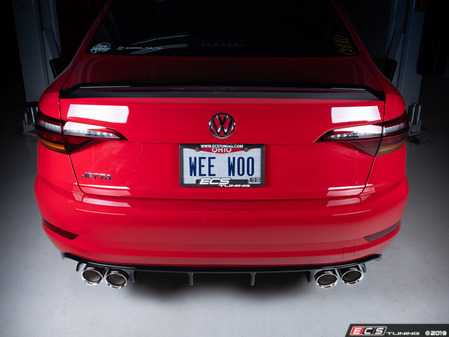 ECS - 027366ECS01KT - MK7 Jetta Quad Tip Gloss Black Rear Diffuser