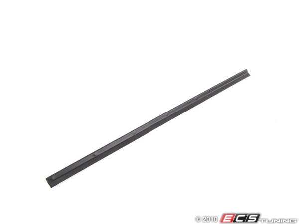 Genuine BMW - 51228202679 - E39 Door Seal - Priced Each (51-22-8-202-679)