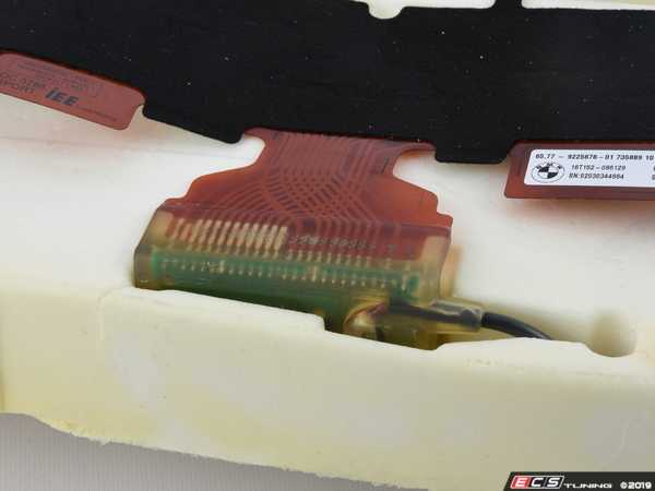 Genuine BMW - 52107247502 - Seat Sensor Mat with Seat Bottom Cushion to ...