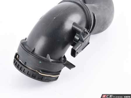 Genuine BMW - 13717597592 - Charge Air Pipe (13-71-7-597-592)
