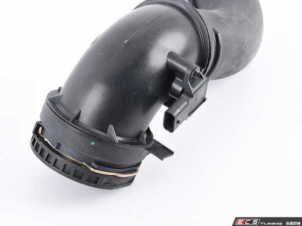 Genuine BMW - 13717597592 - Charge Air Pipe (13-71-7-597-592)