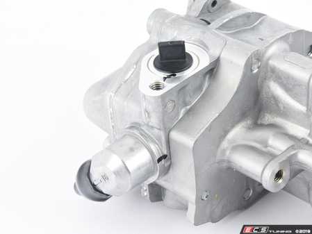 Genuine BMW - 32416796449 - E71 Power Steering Pump (32-41-6-796-449)