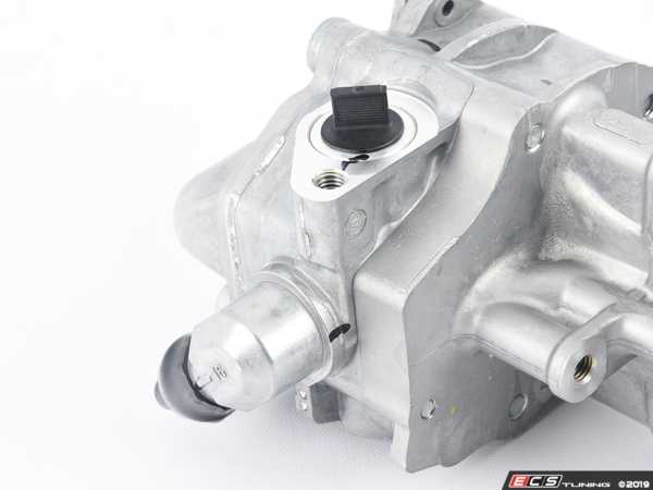 Genuine BMW - 32416796449 - E71 Power Steering Pump (32-41-6-796-449)