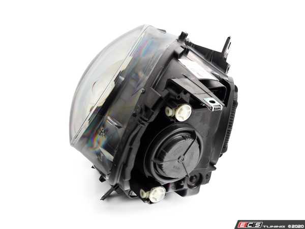 Valeo - 63117401606 - Halogen Headlight With White Indicators - Right 45359