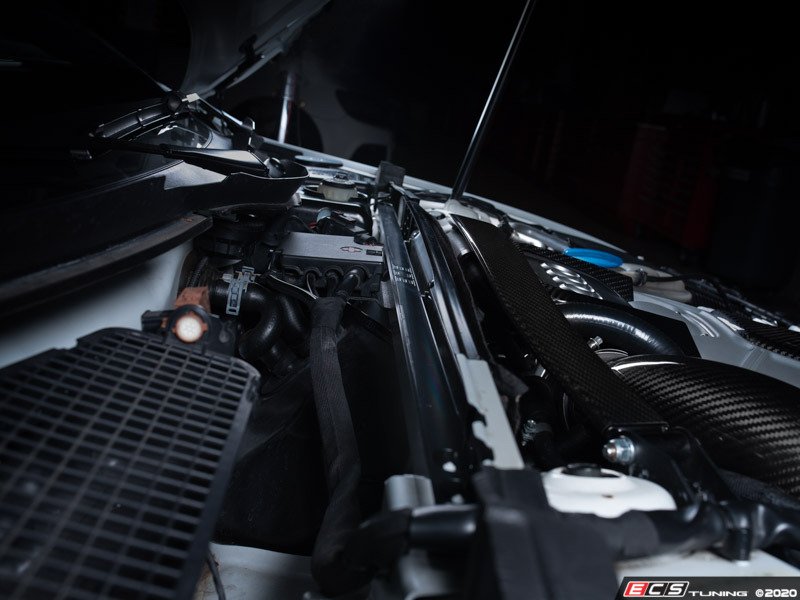 ECS - 028501ecs01KT - Audi B8 Billet Aluminum Front Strut Tower ...