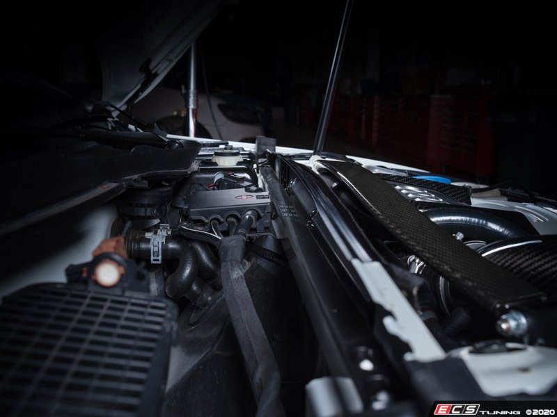 ECS - 028501ecs01KT - Audi B8 Billet Aluminum Front Strut Tower ...