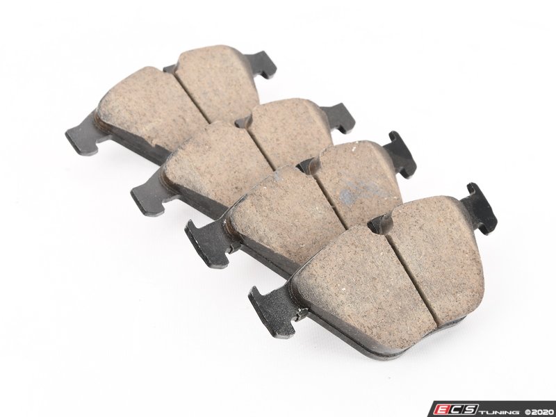 Akebono - EUR918 - Front Euro Ceramic Brake Pad Set