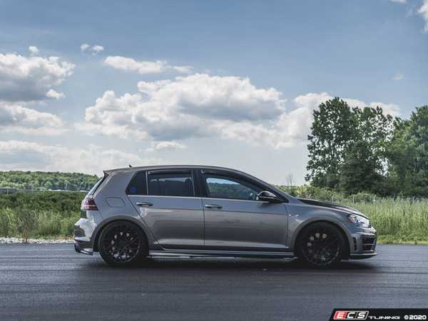 ECS - 024758ecs01KT - MK7 Golf R Carbon Fiber Rear Diffuser