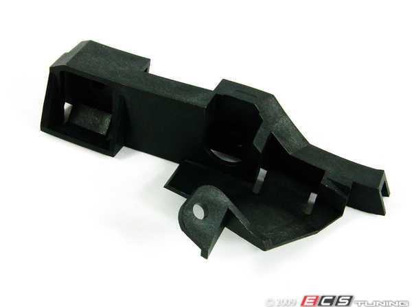 Genuine BMW - 51117030618 - E46 Bumper Guide - Right (51-11-7-030-618)