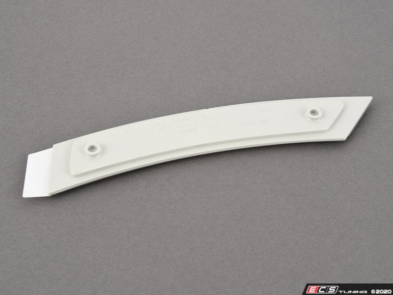 Genuine BMW - 63147162313 - Front Bumper Reflector - Left (63-14-7-162-313)